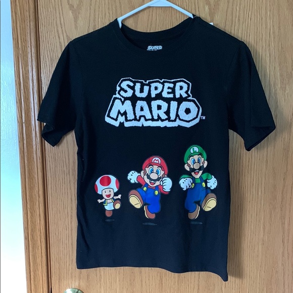 Nintendo | Shirts & Tops | Nintendo Black Super Mario Short Sleeve Tee ...